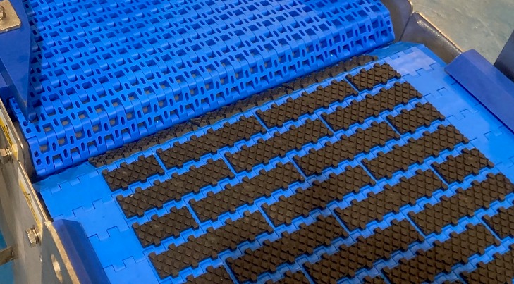 Grip Face Conveyor and Side Belt Photos C-Trak Conveyors