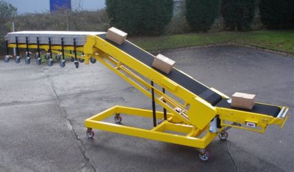 Flexible Conveyors | Vehicle Loader Conveyor Photo's : Expanding